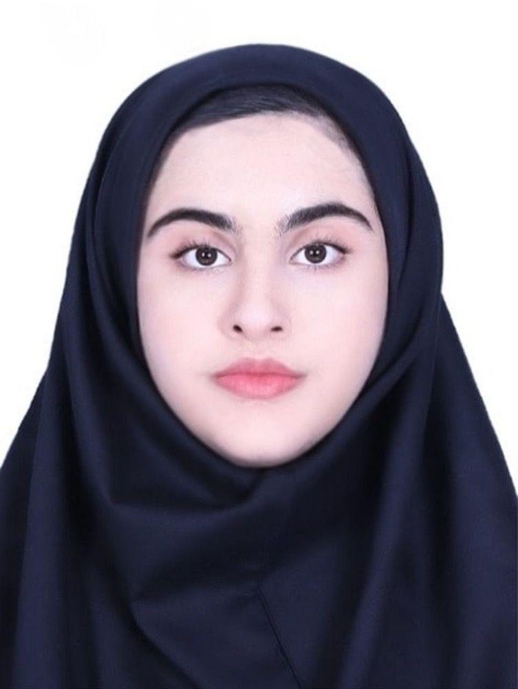 گفت وگو با مریم پارسائی؛ رتبه 653 منطقه 1 کنکور انسانی 1402