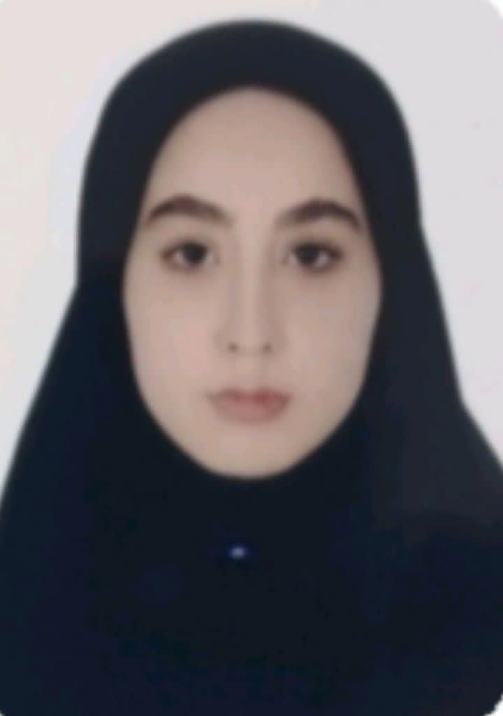 نازنین فاطمه چگینی رتبه 5 منطقه3 کنکور انسانی 1404(2سال، 54آزمون)